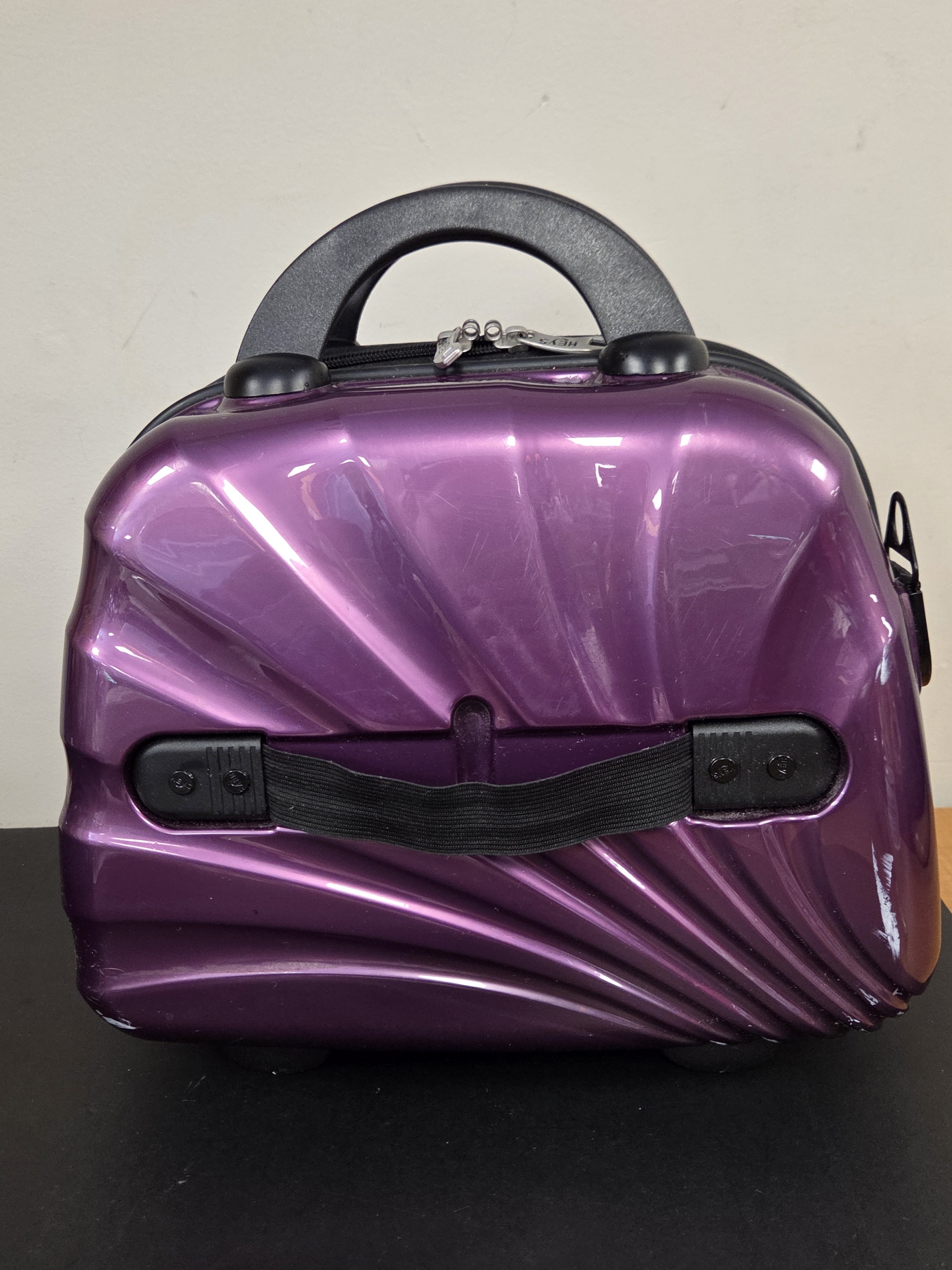 Lg3 LD Heys Purple Hard Shell Carry-On Luggage(lightly scratched and ...